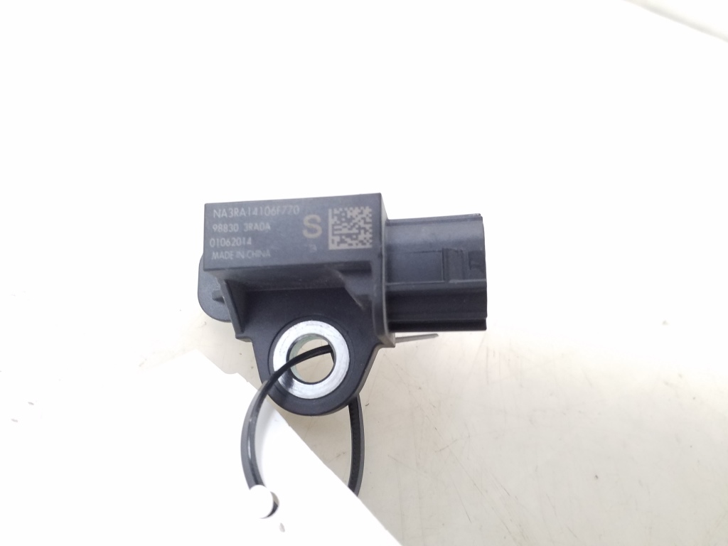 Used NISSAN Qashqai Airbag sensor 988303RA0A