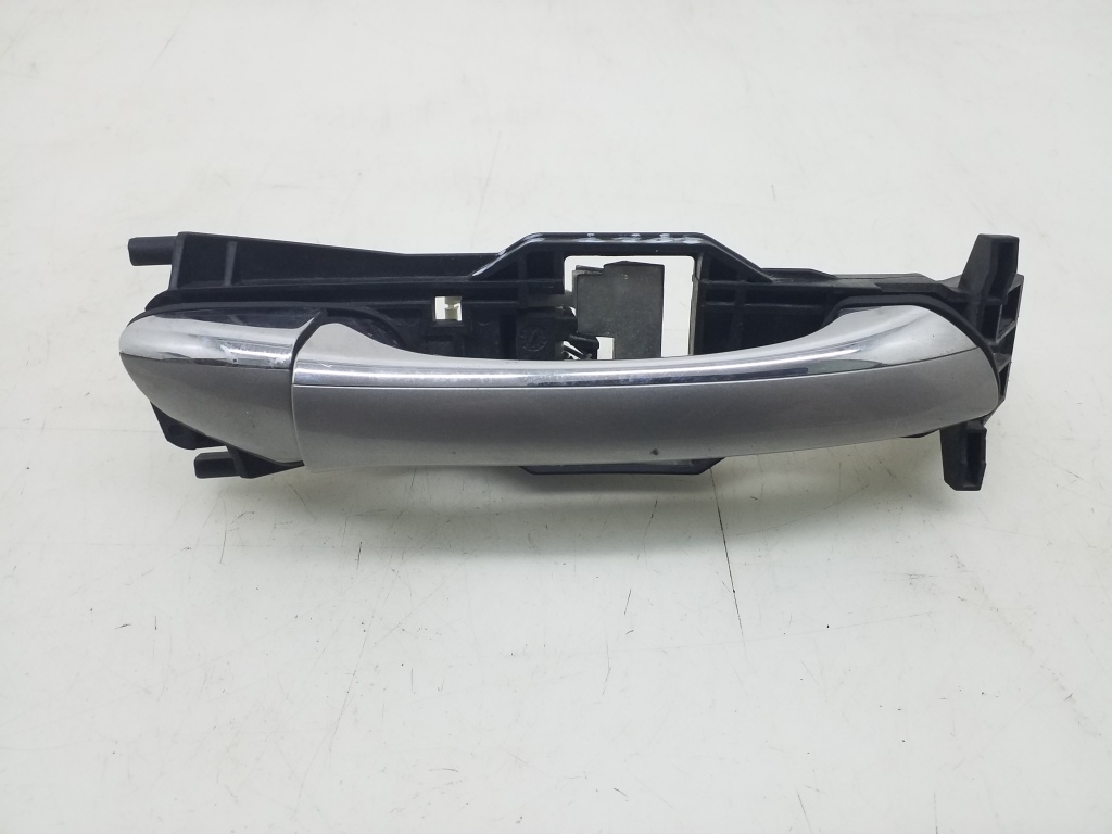 Used Mercedes Benz CLS-Class Front door external opening handle and its ...