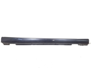 Naudotas Mercedes Benz E-Class Išorinė slenksčio apdaila A2126900840