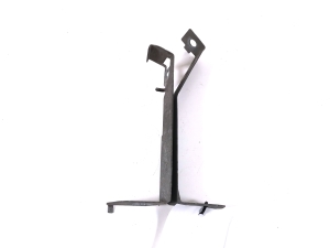 Naudotas Mercedes Benz E-Class Priekinės apsaugos laikiklis A2045241440