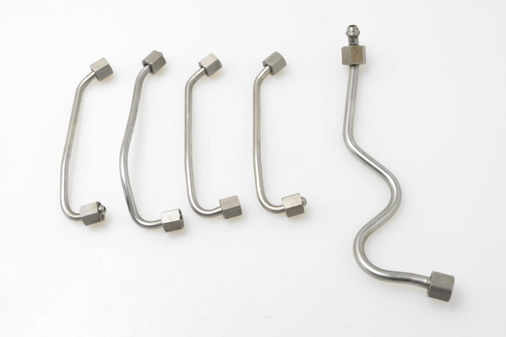 Used BMW 3 SERIES Fuel injector tubes 4561984