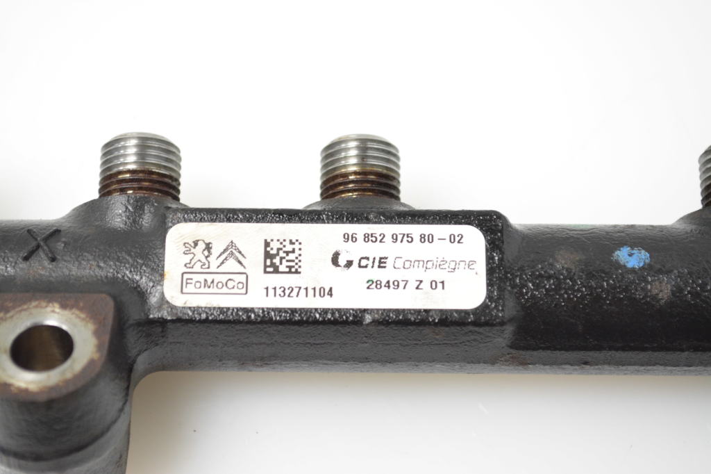 Used Peugeot 308 High pressure fuel line sensor 9670076780