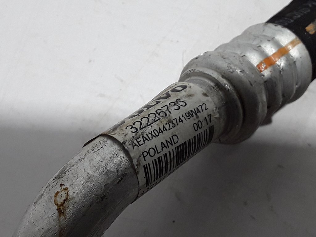 Used VOLVO V60 Hose for air conditioning 32226736