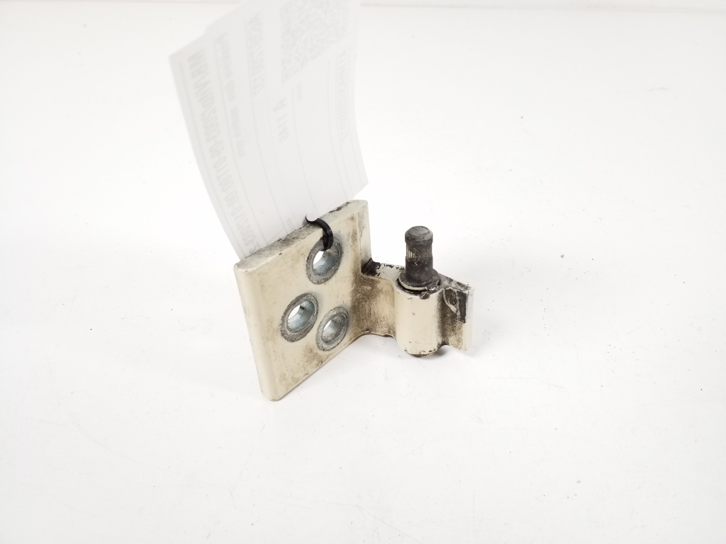Used Mercedes Benz Vito Front door lower hinge A6397200137