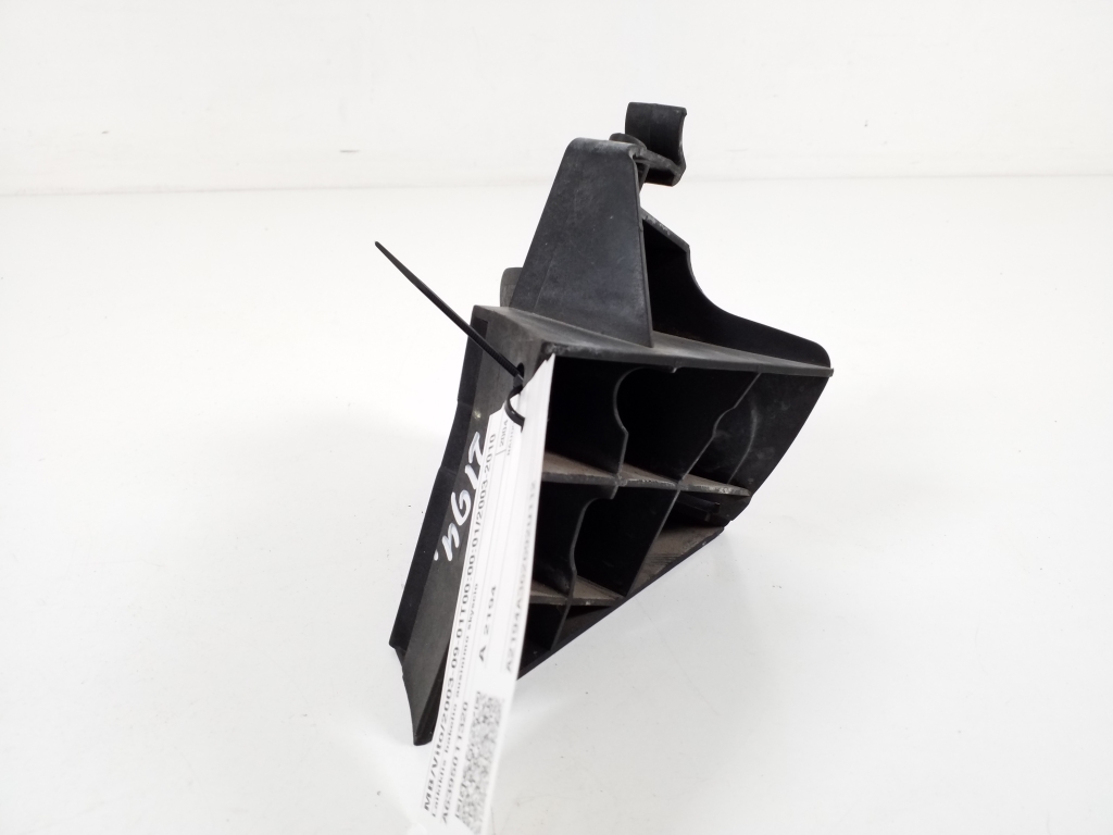 Used Mercedes Benz Vito Holder for coolant tank A6395011320