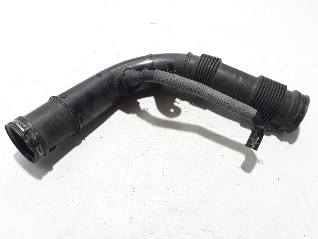 Used VOLVO XC60 Air intake hose 31657341