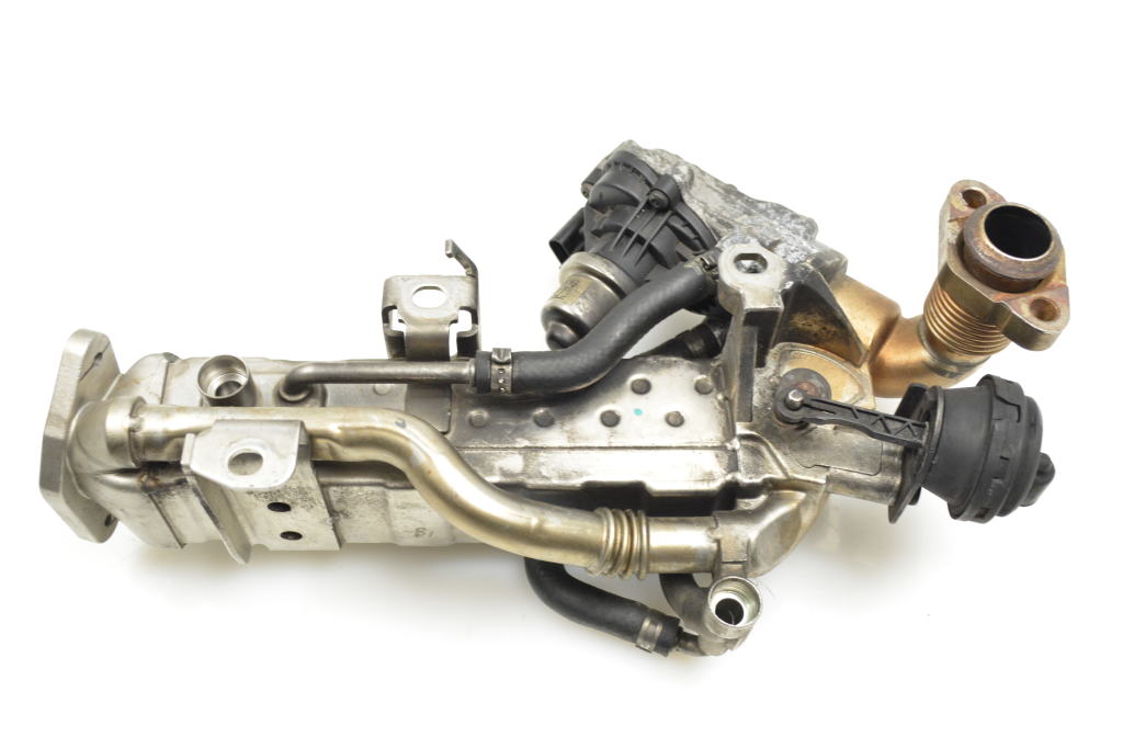 Used BMW 5 SERIES EGR valve 8513132