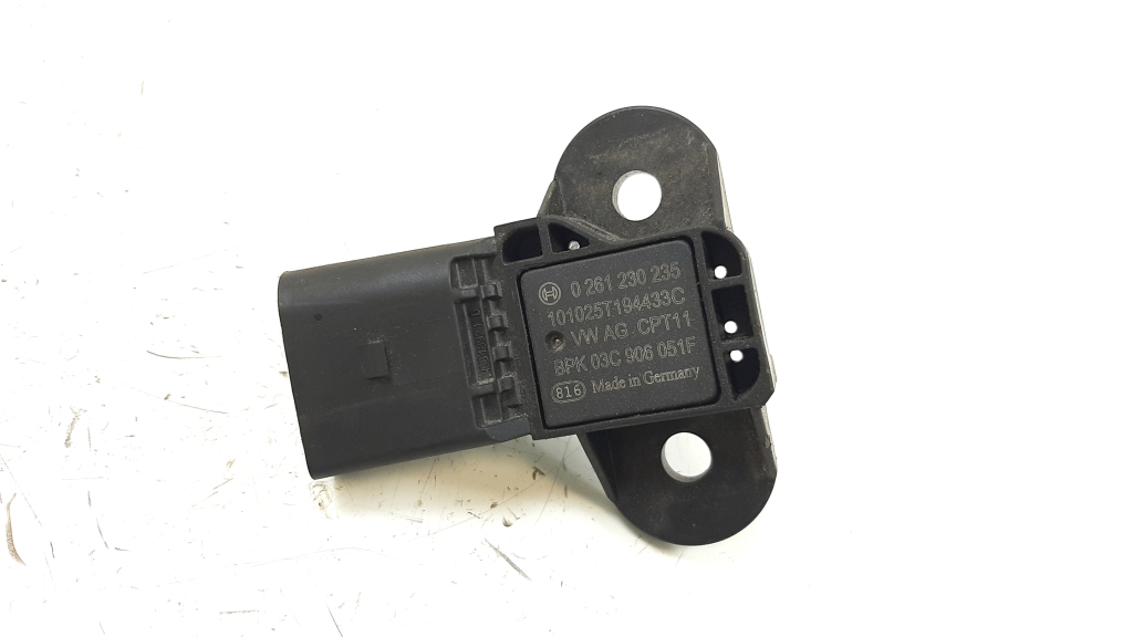 Used Volkswagen Transporter Air pressure sensor 03C906051F