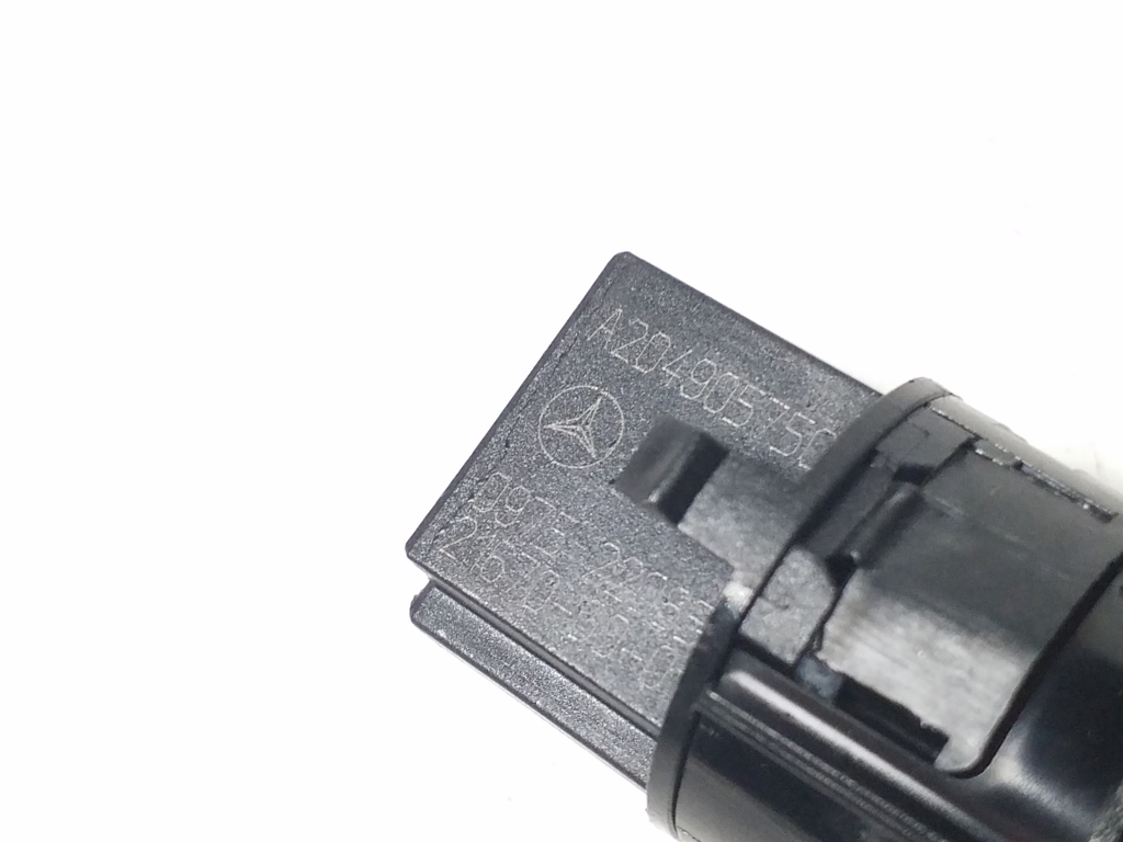 Used Mercedes Benz E-Class The sensor is different A2049057501