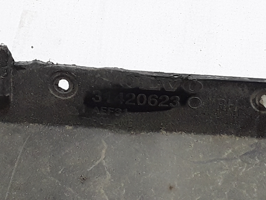 Naudotas VOLVO XC60 Išorinė slenksčio apdaila 31420623