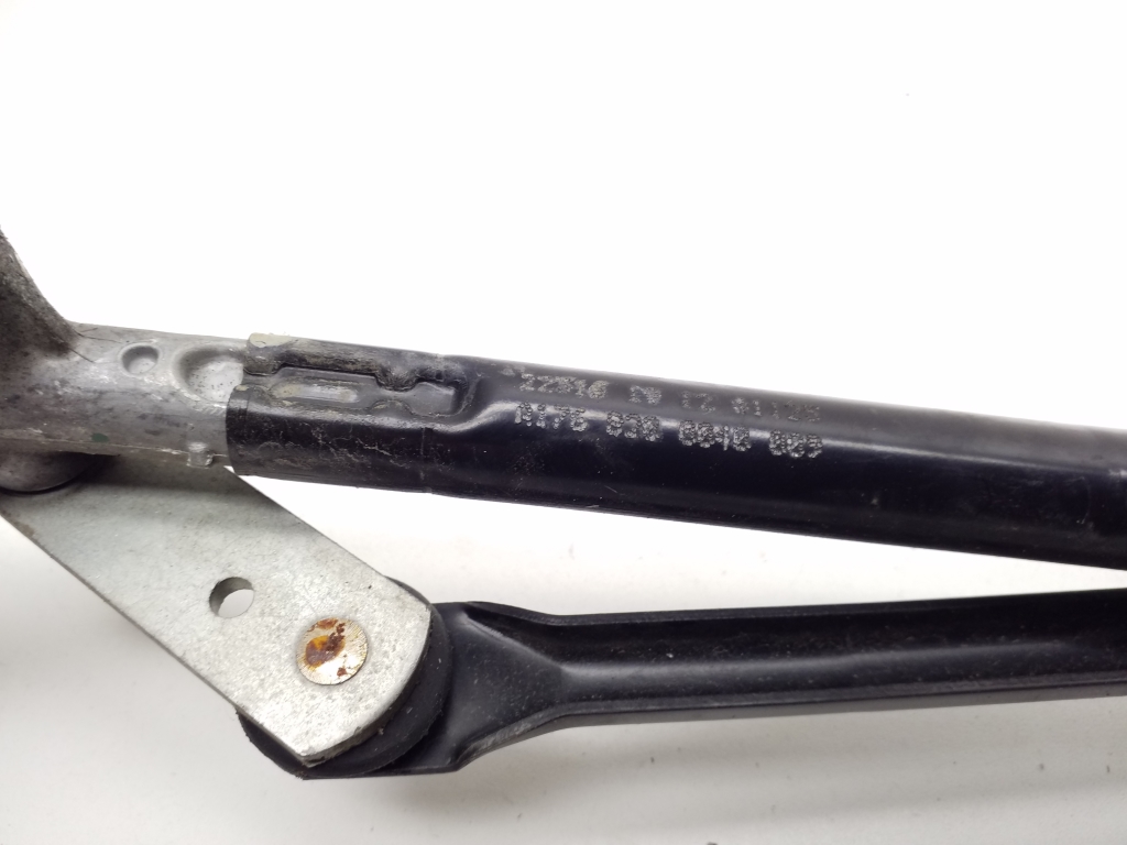 Used Mercedes Benz A-Class Windshield wiper mechanism a1768200040