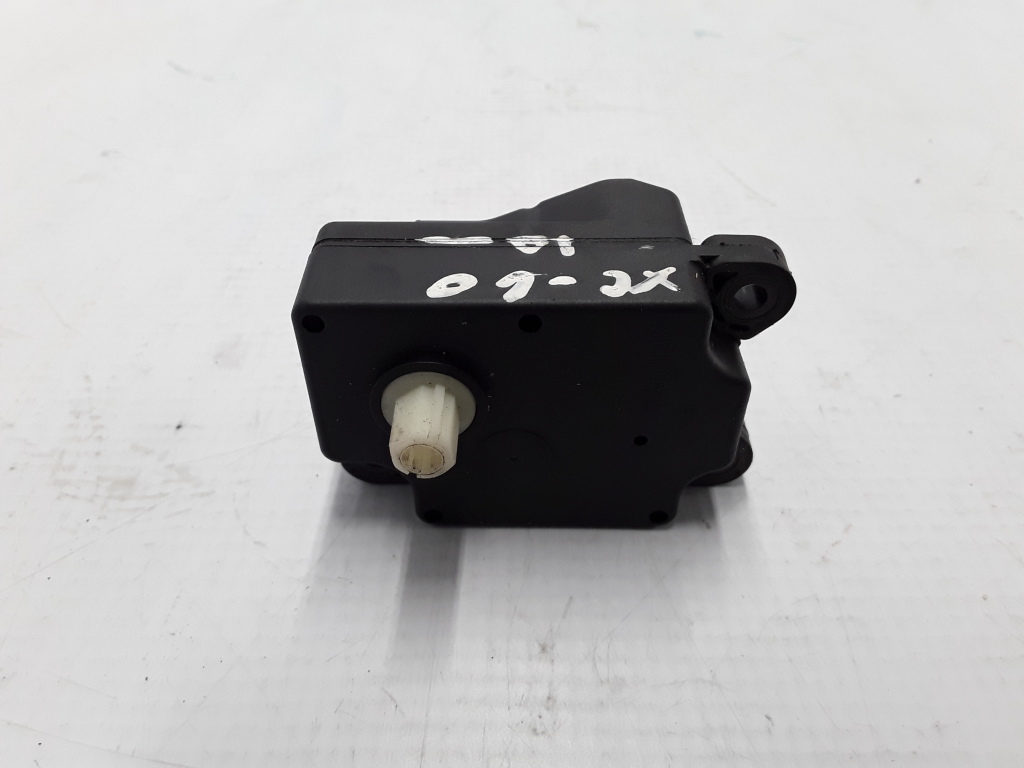 Used VOLVO XC60 Interior shoulder valve motor 31348271