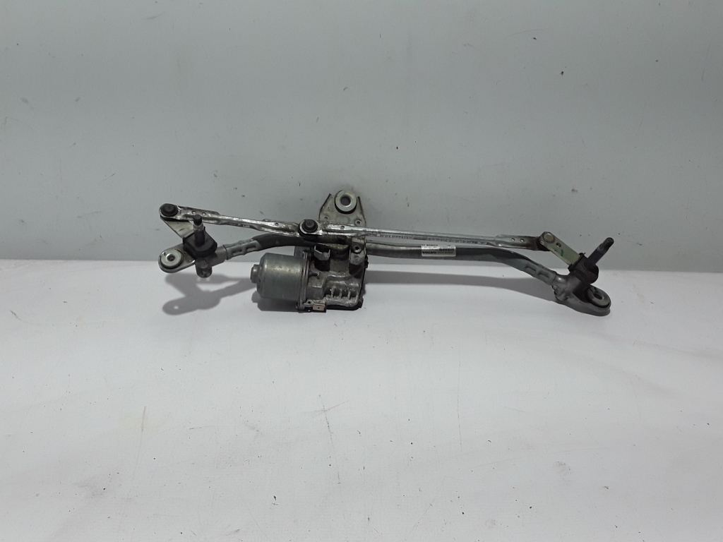 Naudotas VOLVO XC40 Priekinio stiklo valytuvų mechanizmas 31457299