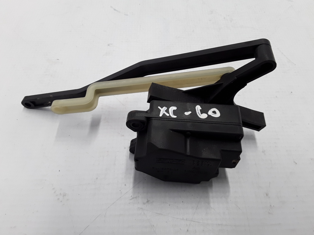 Used VOLVO XC60 Interior shoulder valve motor 31348271