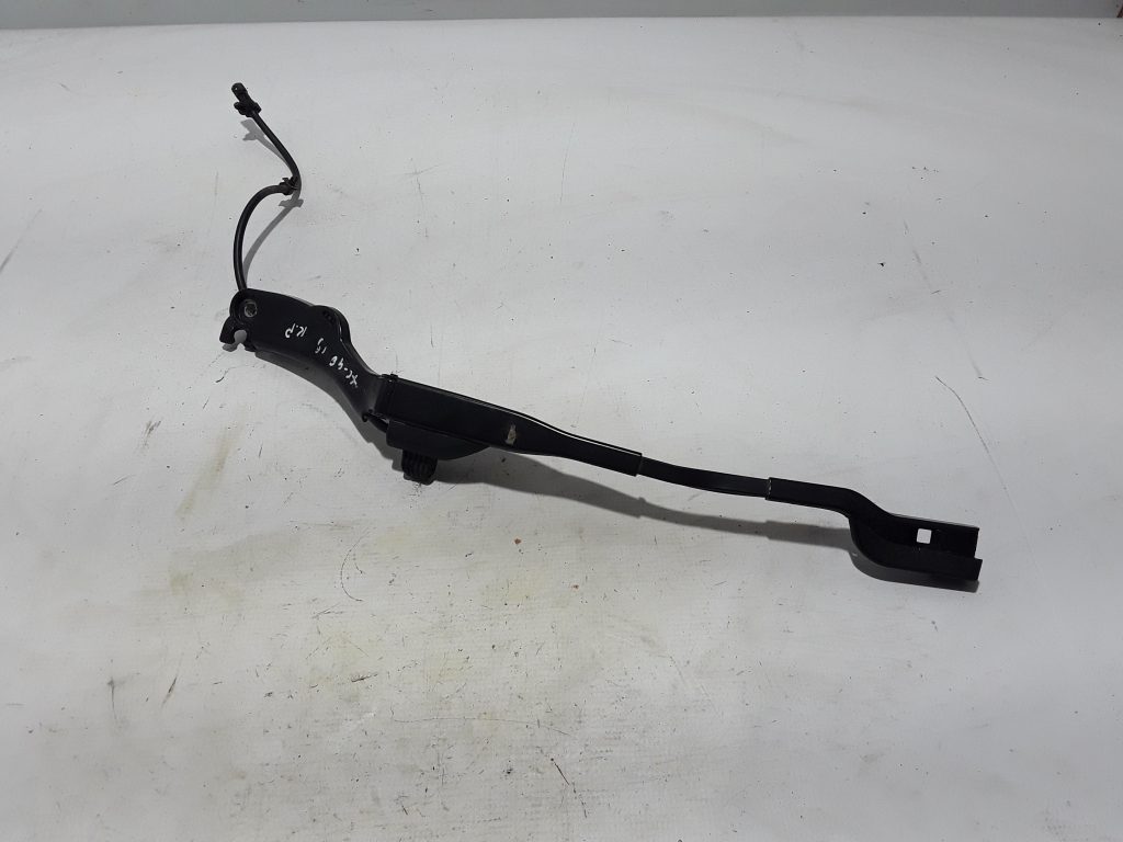 Naudotas VOLVO XC40 Priekinio stiklo valytuvų kojelė 31457315