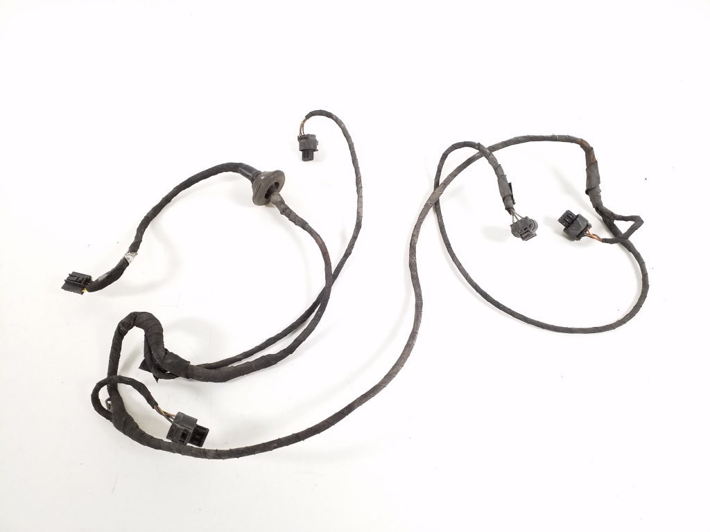 Used Mercedes Benz C-Class Rear parking sensor cable A2045400708