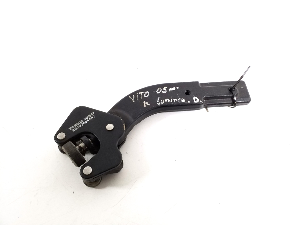 Naudotas Mercedes Benz Vito Slankiojančių durų laikiklis A6397601647