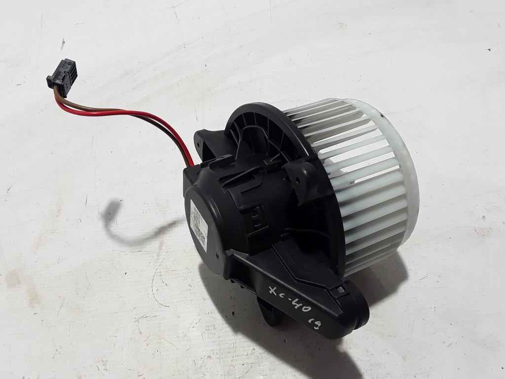 Used VOLVO XC40 Cabin shoulder motor 31497510