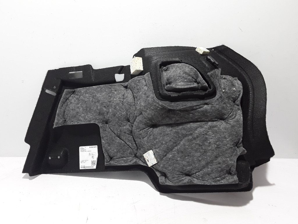 Naudotas VOLVO XC40 Bagažinės vidaus šoninis išmušimas 31440891