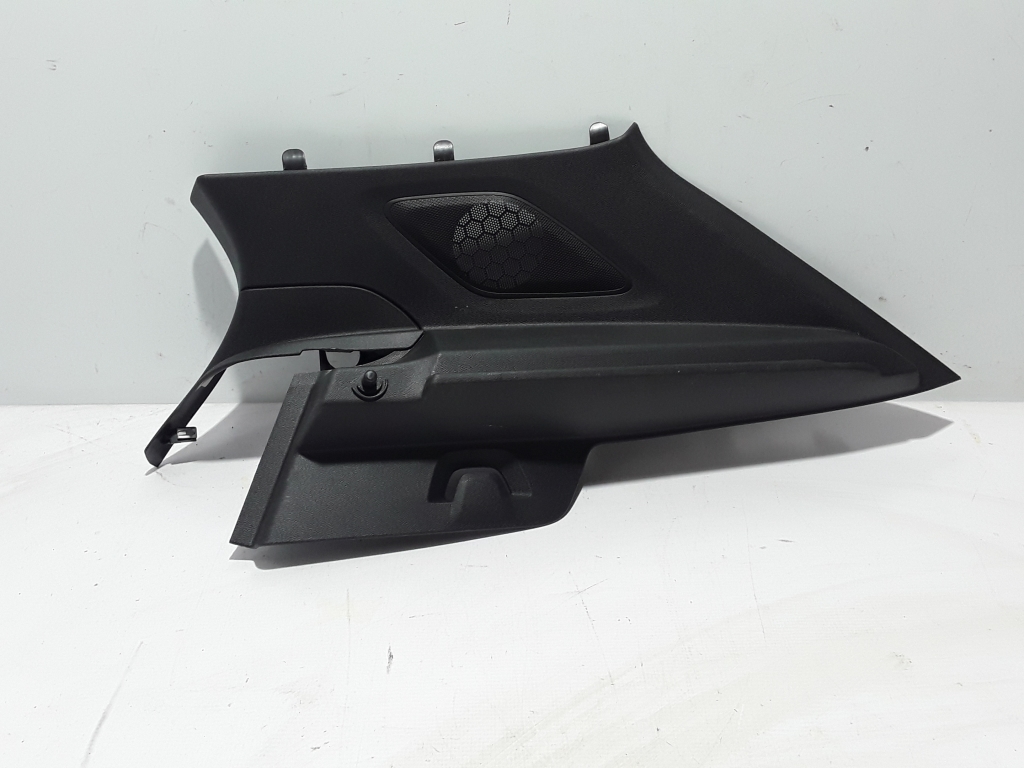 Used VOLVO XC40 Trunk interior trim 32244155