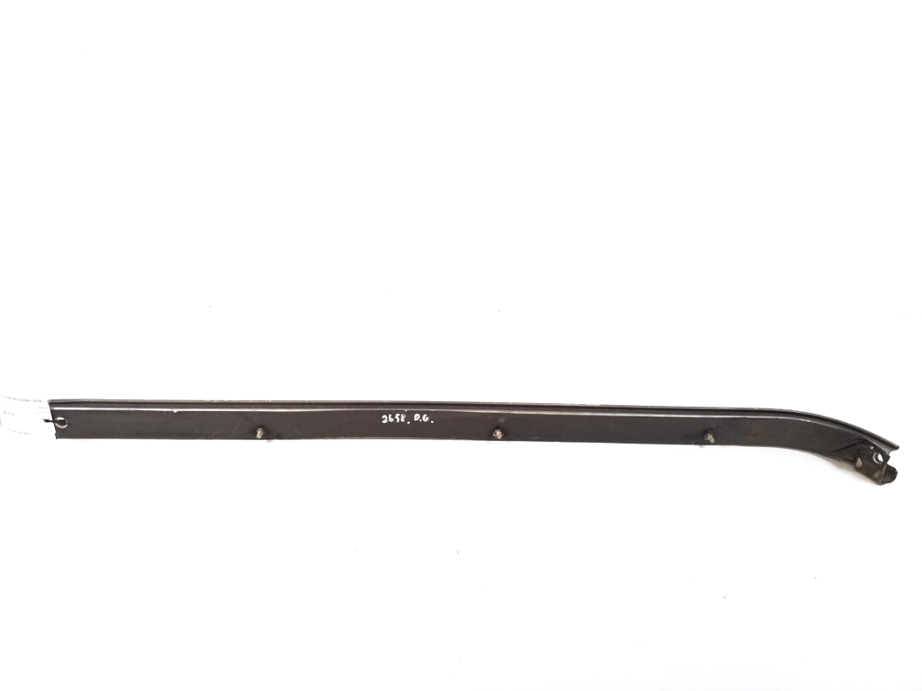 Naudotas Mercedes Benz Vito Slankiojančių durų pavaža A6397661137