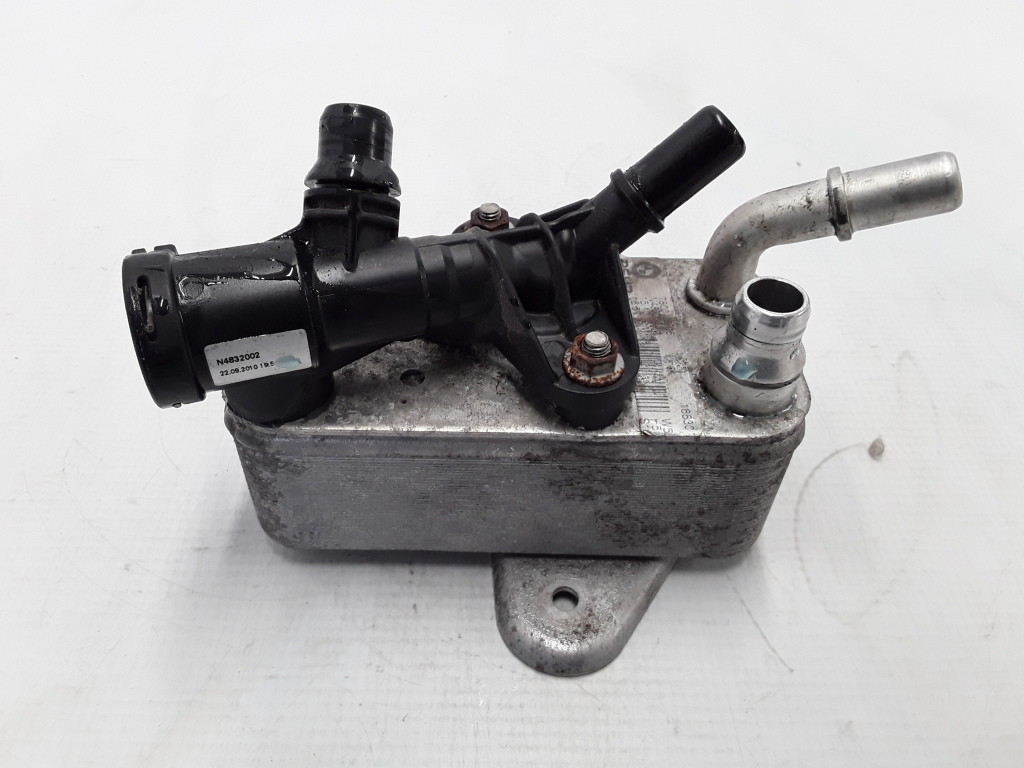 Used BMW 5 SERIES Oil cooler 17217800408