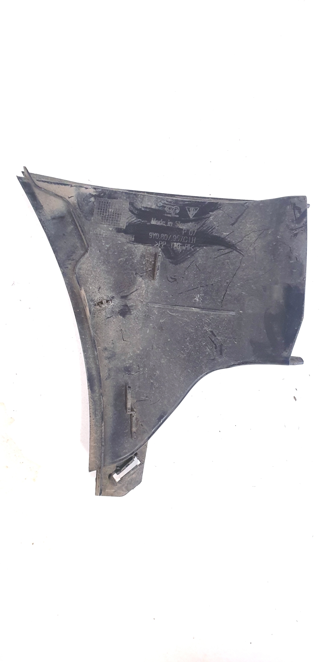Used Porsche Cayenne Other part of the front bumper 9Y0807957C