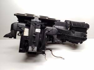 Naudotas Mercedes Benz A-Class Salono pečiaus šildymo elementas A2468300261