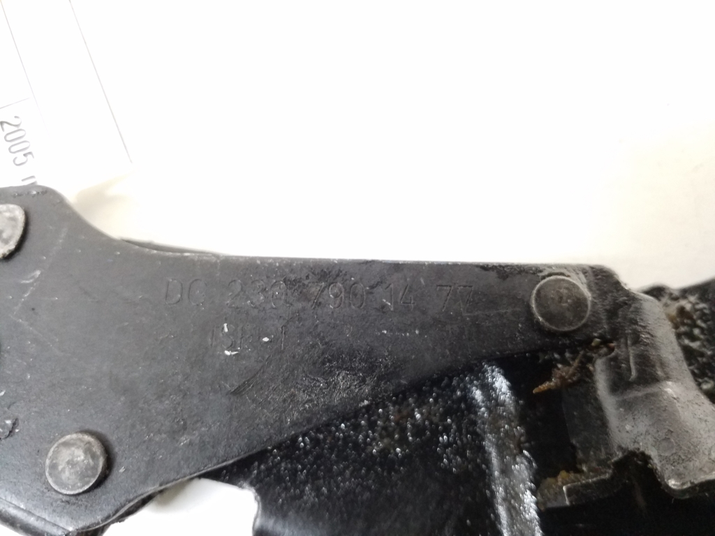 Used Mercedes Benz SLK-Class Another detail of the roof A2307901477