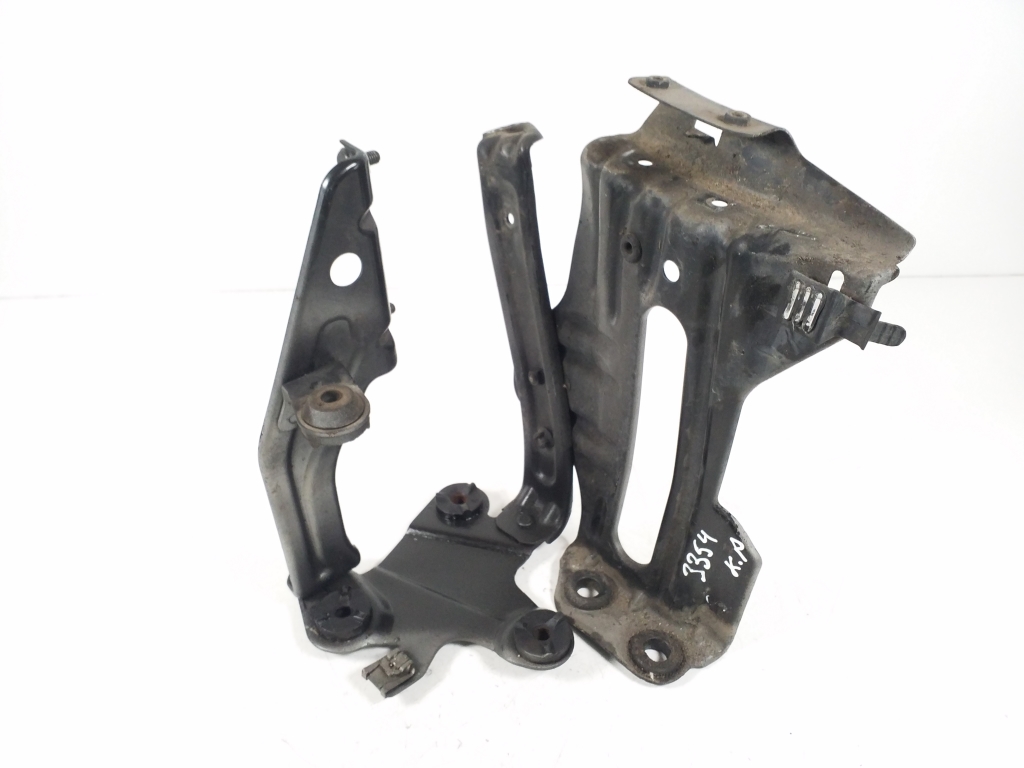 Used Mercedes Benz CL-Class Windscreen washer tank holder A2218600614