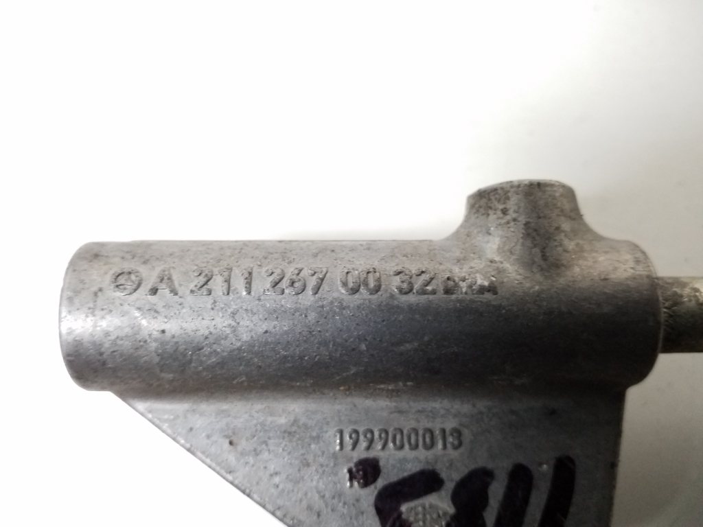 Used Mercedes Benz SLK-Class Other part of the gear shifting mechanism ...