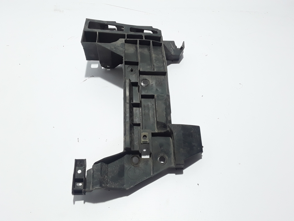 Used RENAULT Master Rear bumper bracket 7700352211
