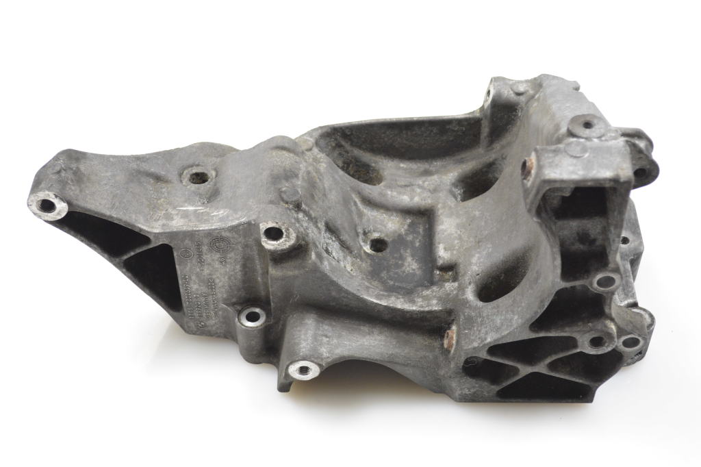 Used BMW 3 SERIES Generator holder 7802639
