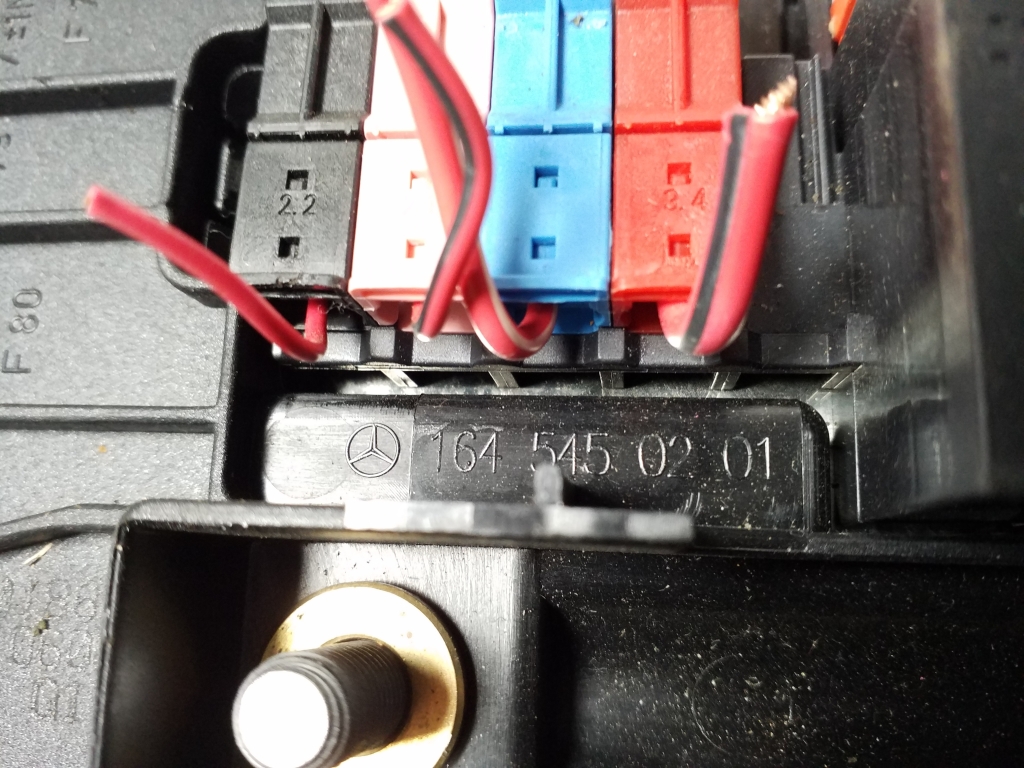 Used Mercedes Benz ML-Class Fuse blocks A1645450201