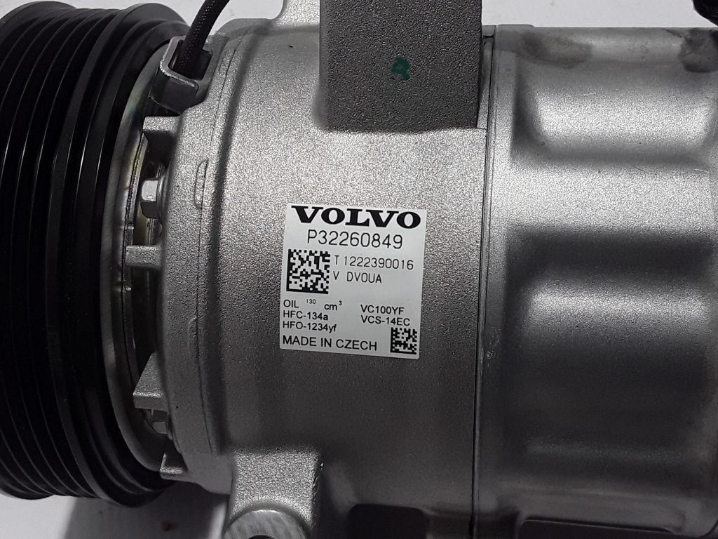 Naudotas VOLVO XC40 Kondicionieriaus kompresorius 32260849