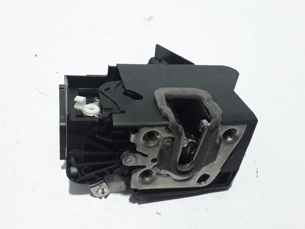 Used Dacia Duster Front door lock 805024778R