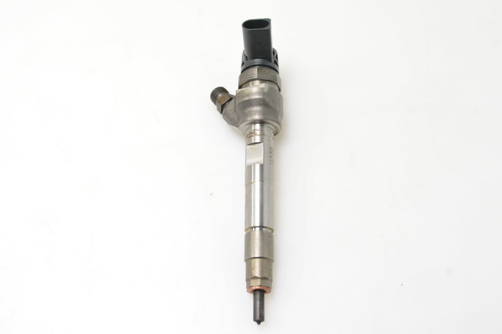Used BMW 5 SERIES Fuel injector 8514148