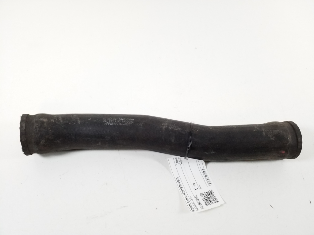 Used Mercedes Benz ML-Class Intercooler hose A1635016382