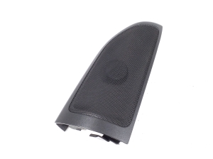 Naudotas Mercedes Benz B-Class Priekinių durų kita detalė A2467270488