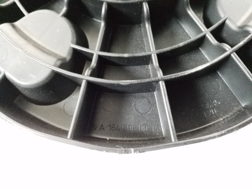 Used Mercedes Benz ML-Class Spare wheel mount A1648980014