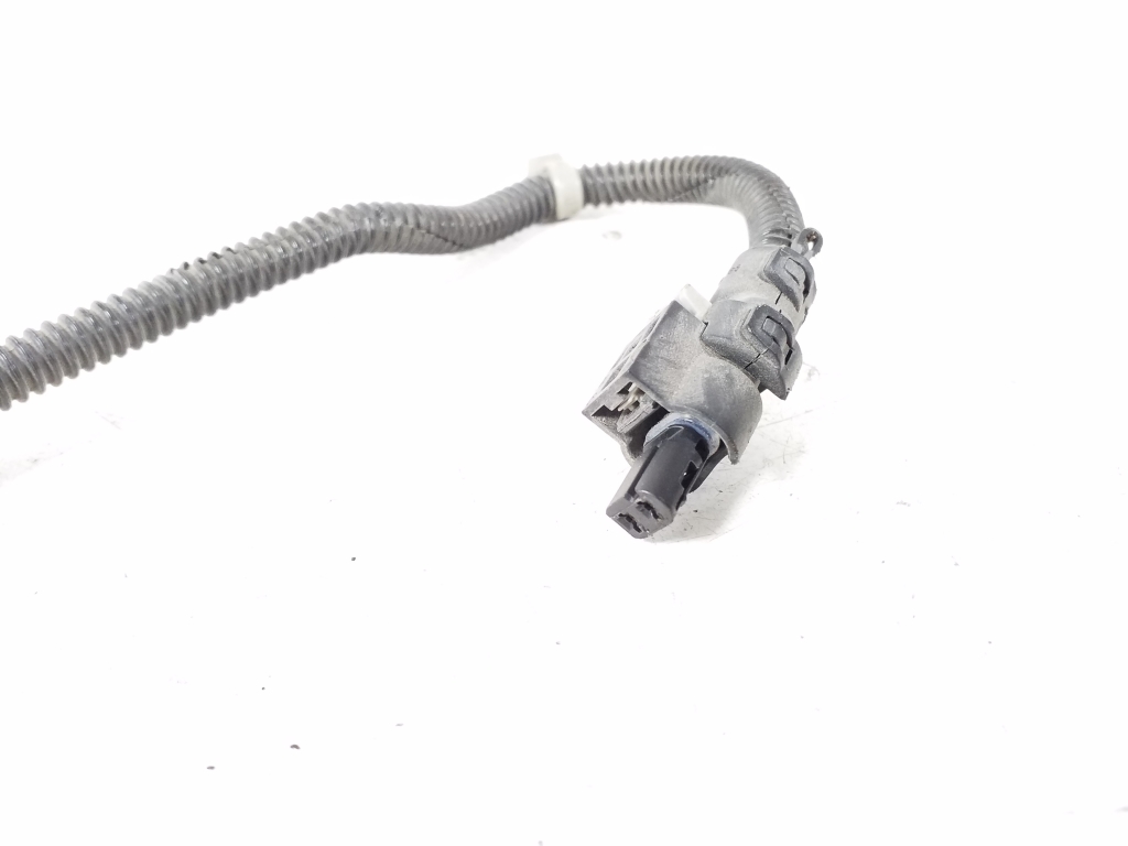 Used Mercedes Benz E-Class Muffler temperature sensor A0009057004