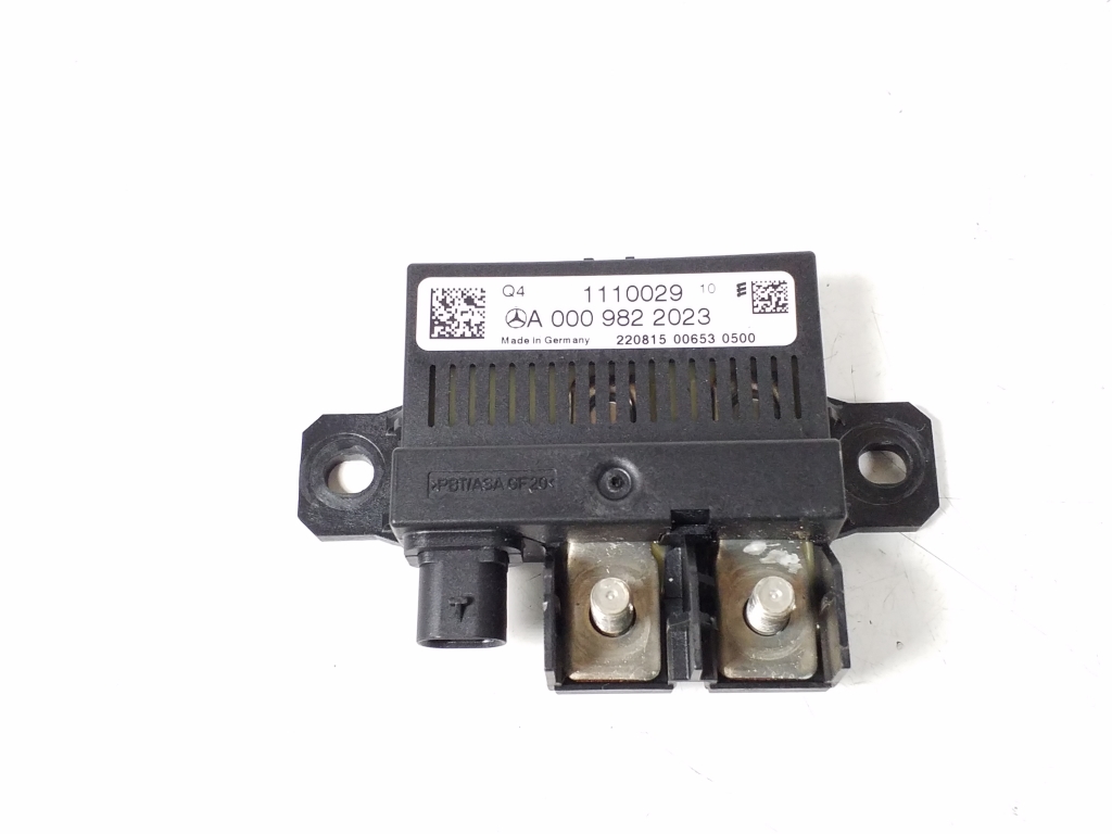Used Mercedes Benz E-Class Relay A0009822023