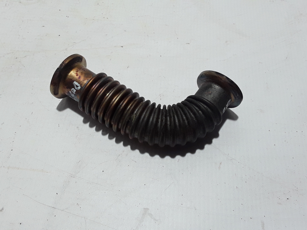 Used Dacia Duster EGR valve pipe 8201057571