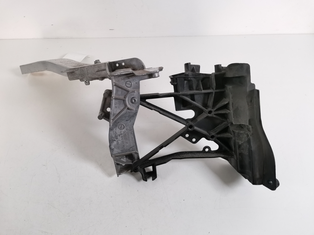 Used Mercedes Benz GLC-Class Other detail of the front frame A2536210600