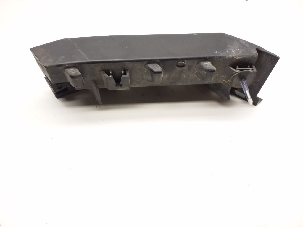 Used Mercedes Benz E-Class Rear bumper bracket A2128851065