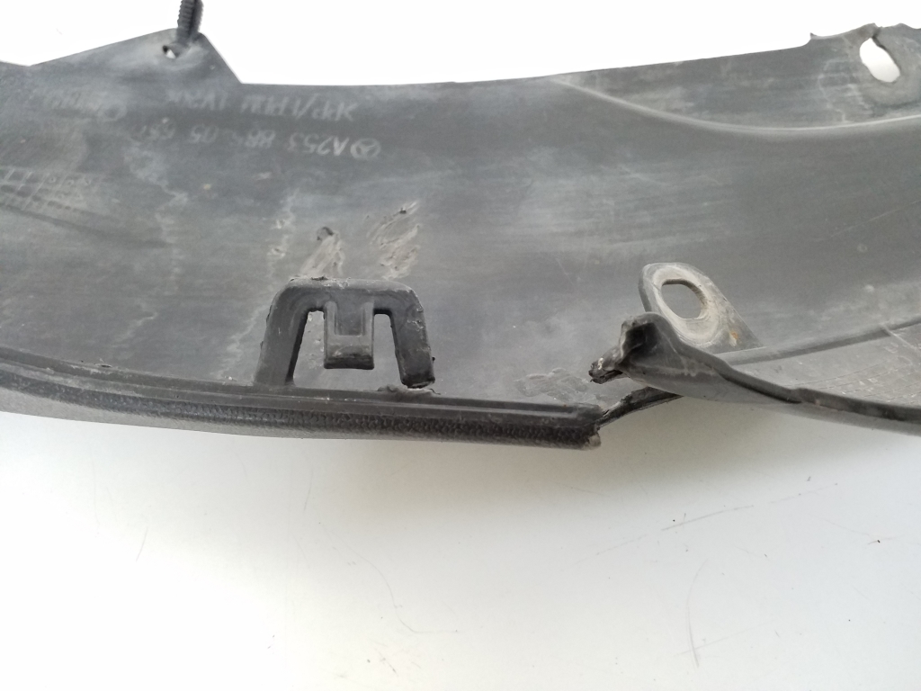 Used Mercedes Benz GLC-Class Front bumper lower grille A2538850565