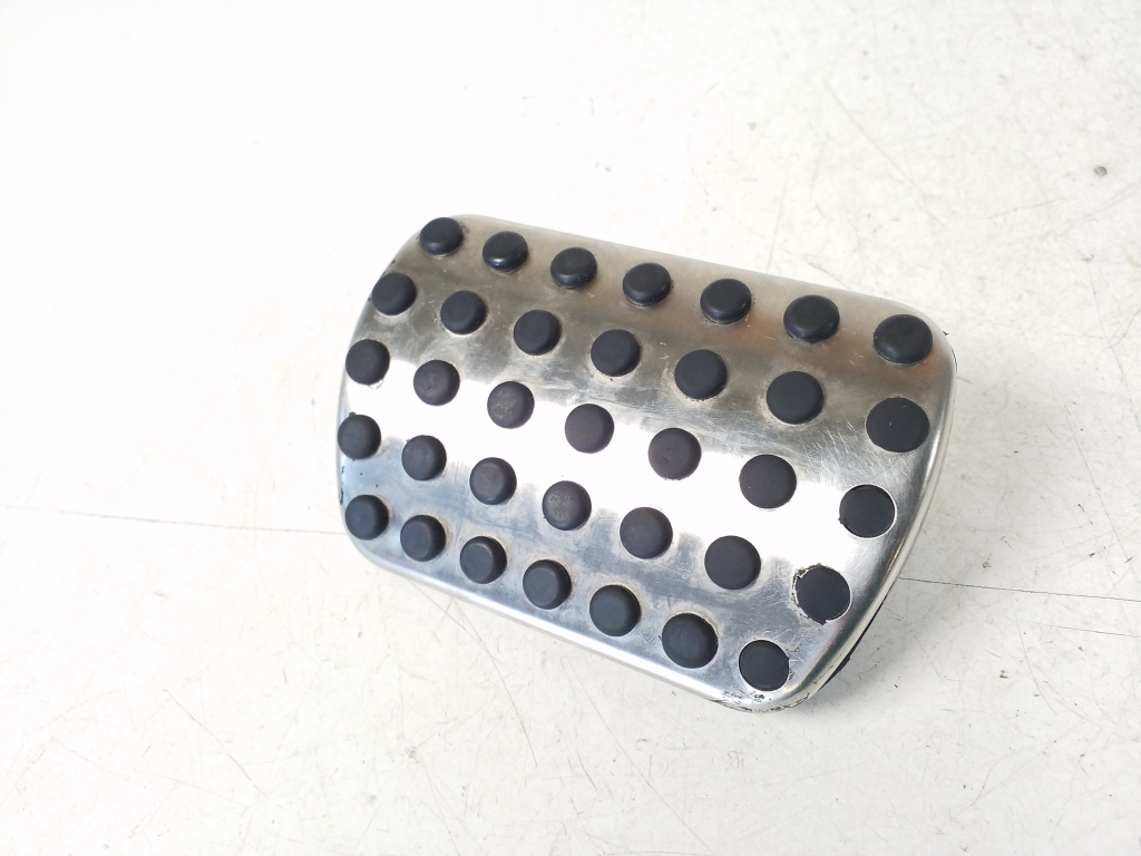 Used Mercedes Benz CLS-Class Brake pedal other part A1702900182