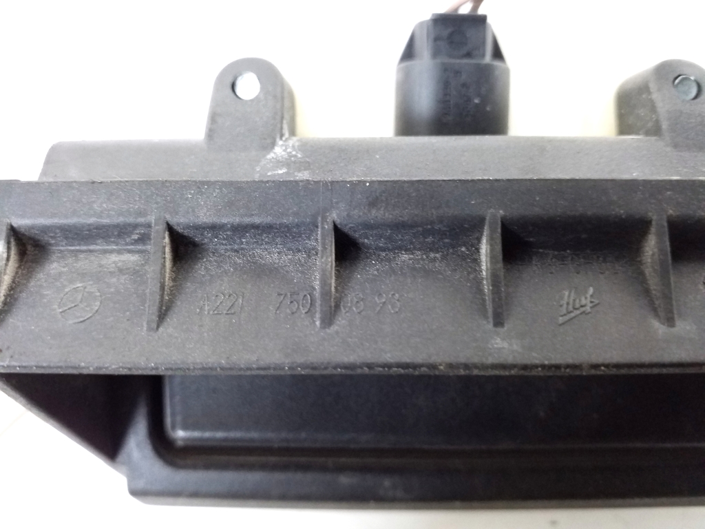 Used Mercedes Benz S-Class Outer boot handle A2217500893