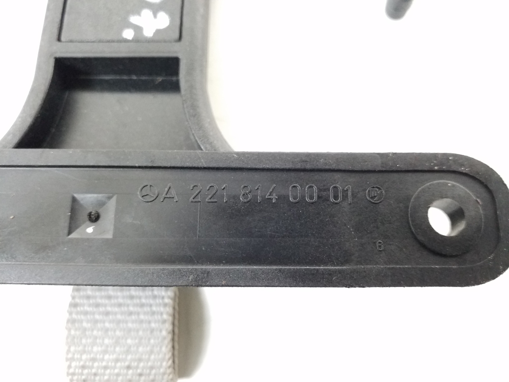 Used Mercedes Benz S-Class Other detail of the trunk interior A2218140001