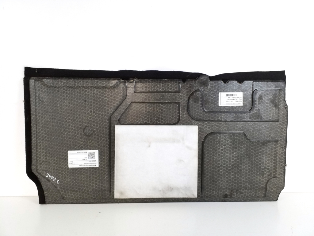 Used Mercedes Benz S-Class Other detail of the trunk interior A2216931191